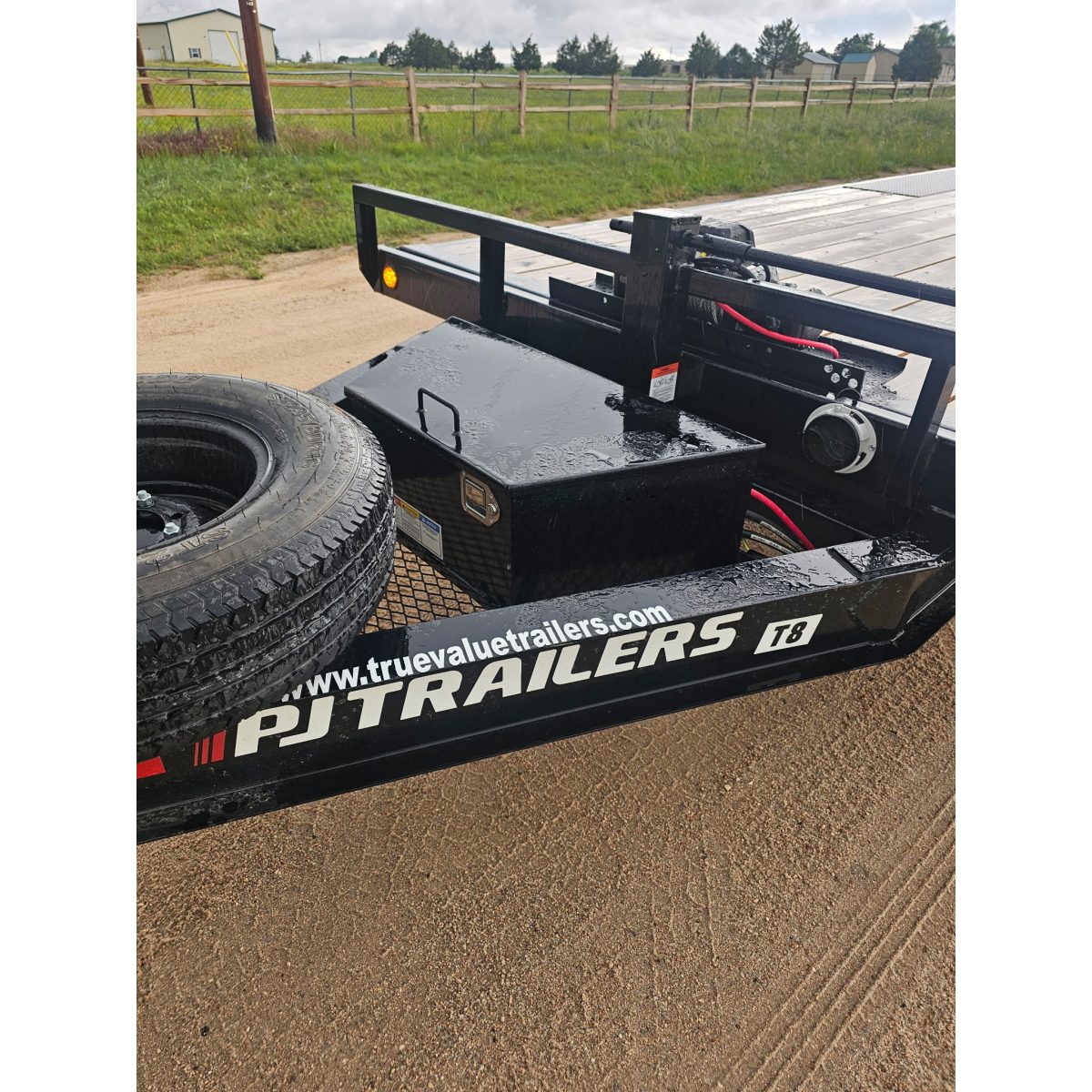 22′ PJ Power Tilt Trailer - Affordable Trailer Rentals